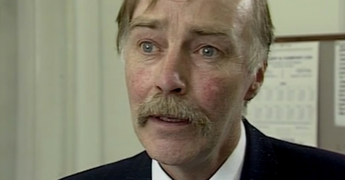 Stream The Bill Series 1 Episode 2 | Watch on U