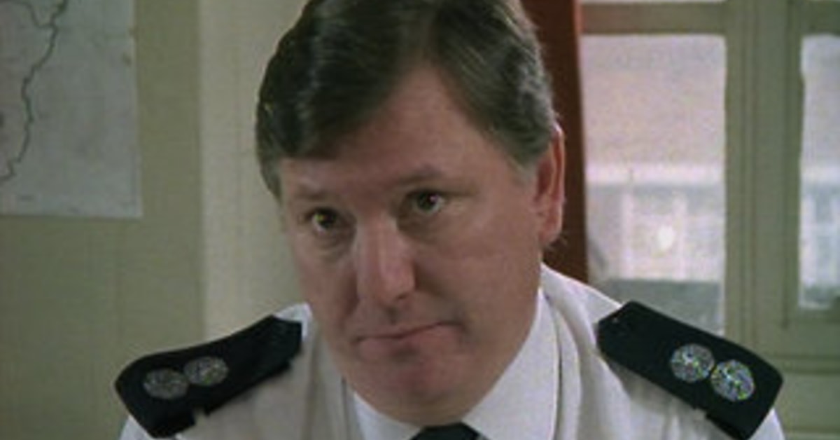 Stream London's Burning Series 1 Episode 10 | Watch on U