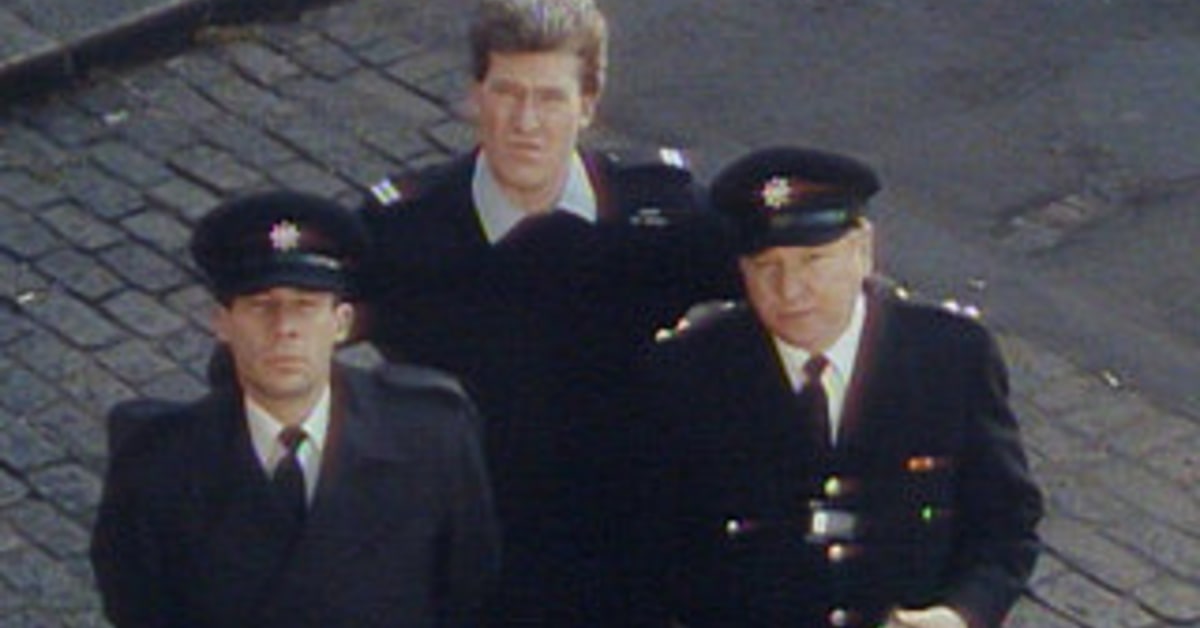 Stream London's Burning Series 2 Episode 2 | Watch on U