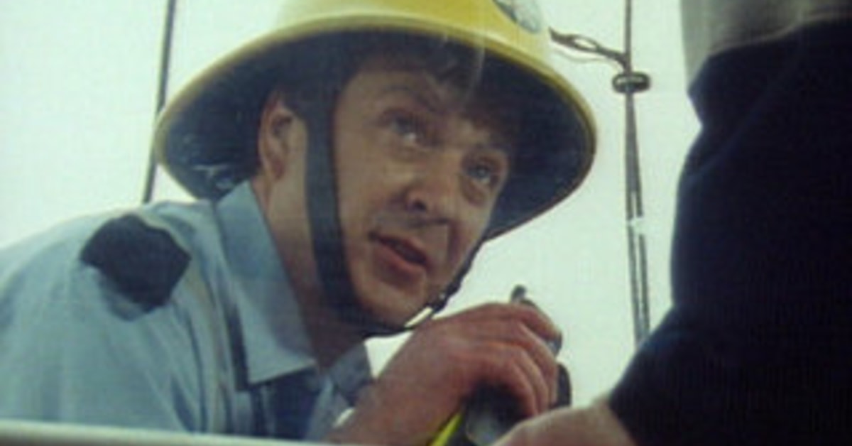 Stream London's Burning Series 4 Episode 3 | Watch on U