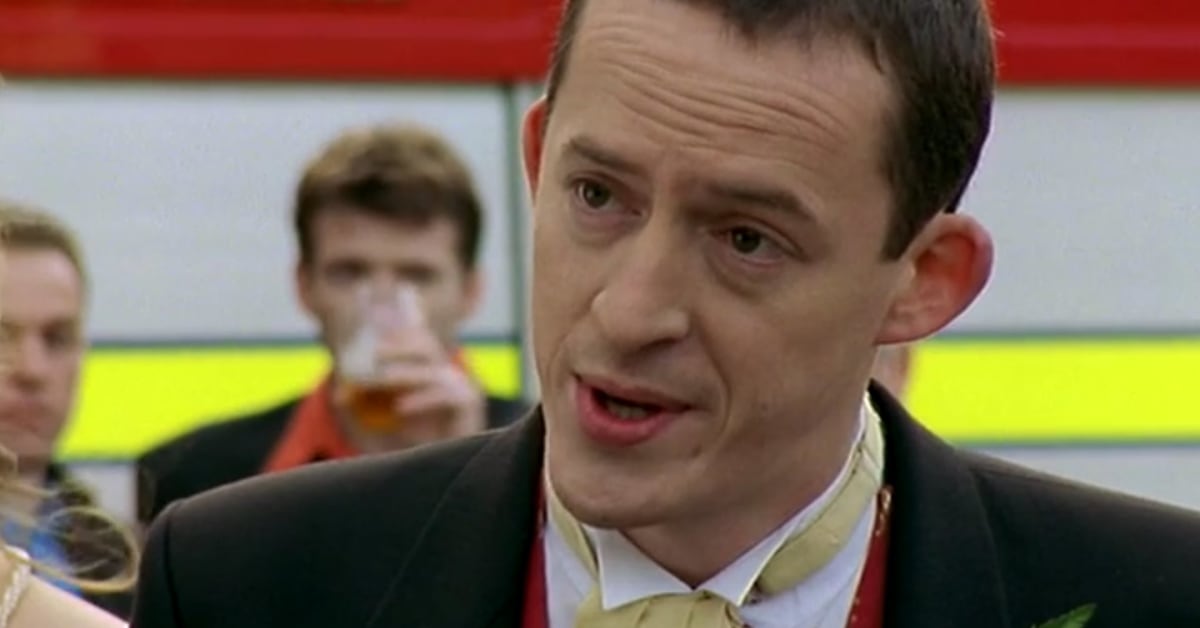 Stream London's Burning Series 12 Episode 3 | Watch on U