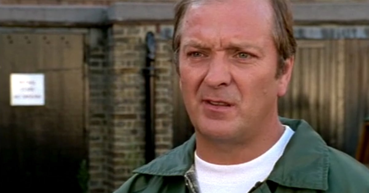 Stream London's Burning Series 12 Episode 13 | Watch on U