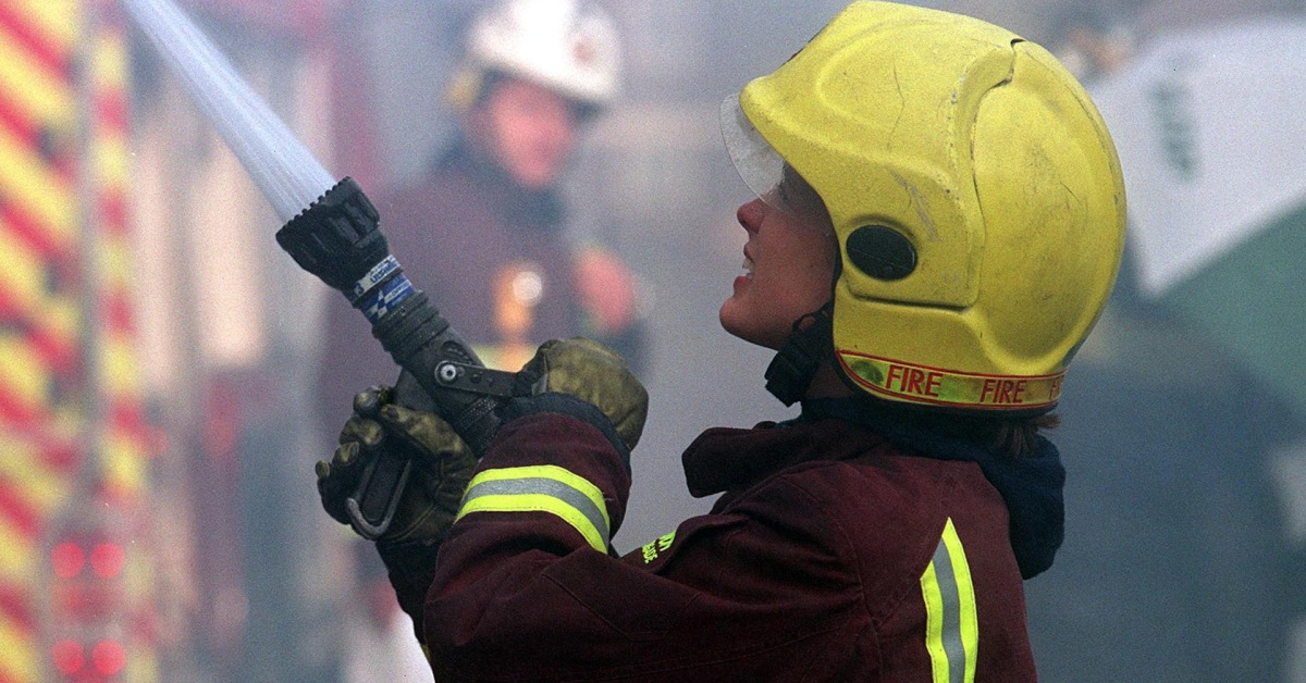 Stream London's Burning Series 14 Episode 4 | Watch on U