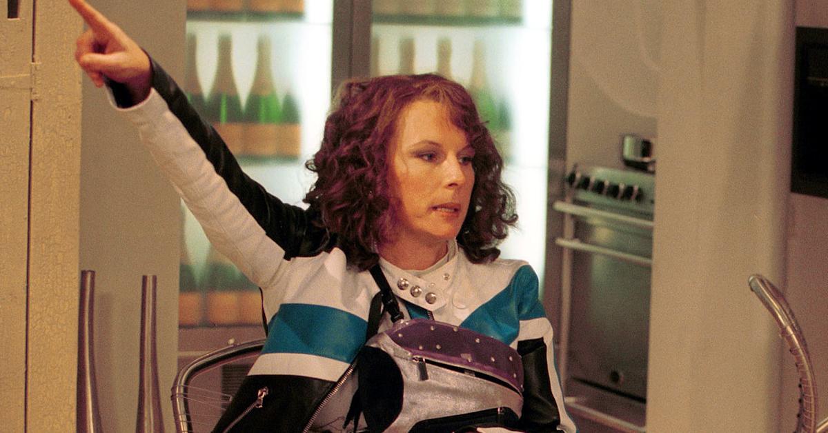 Stream Absolutely Fabulous Series 4 Episode 2 | Watch on U