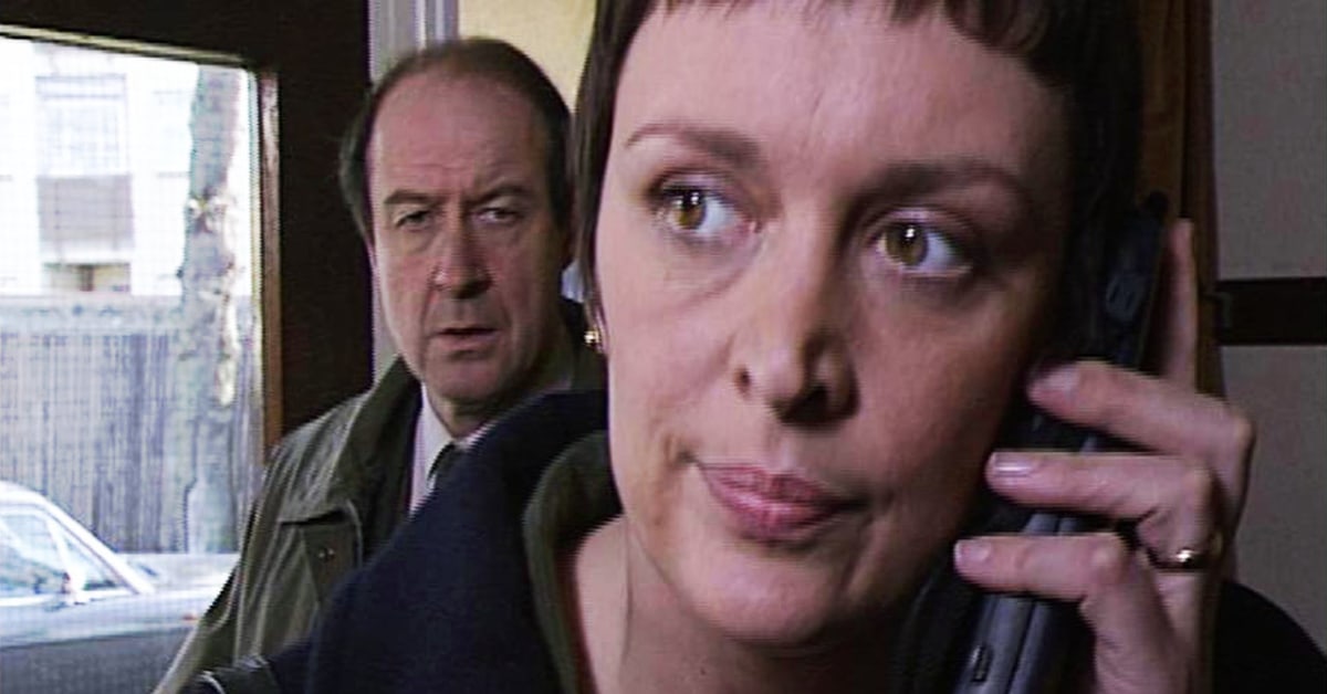 Stream The Bill Series 15 Episode 32 | Watch on U