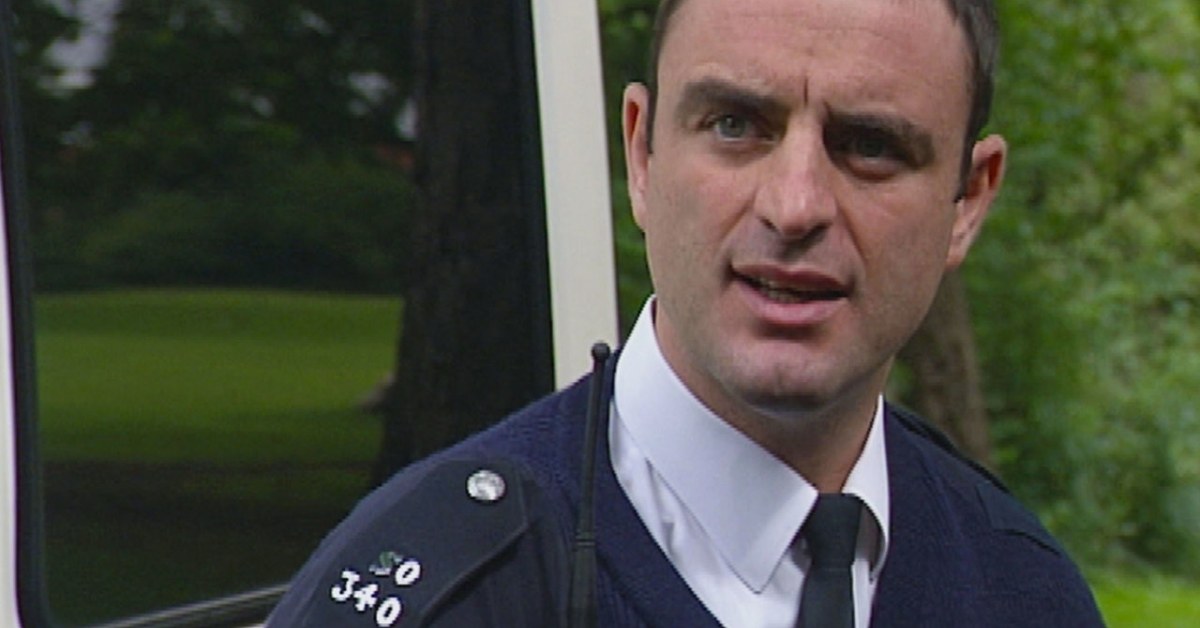 Stream The Bill Series 16 Episode 39 | Watch on U