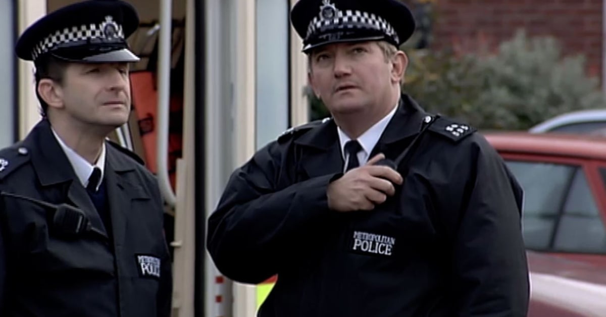 Stream The Bill Series 19 Episode 52 | Watch on U