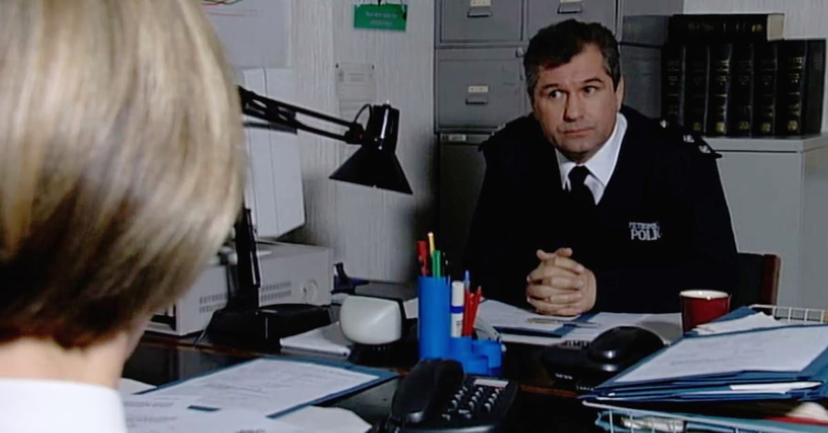 Stream The Bill Series 19 Episode 70 | Watch on U