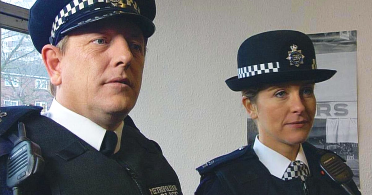 Stream The Bill Series 21 Episode 13 | Watch on U