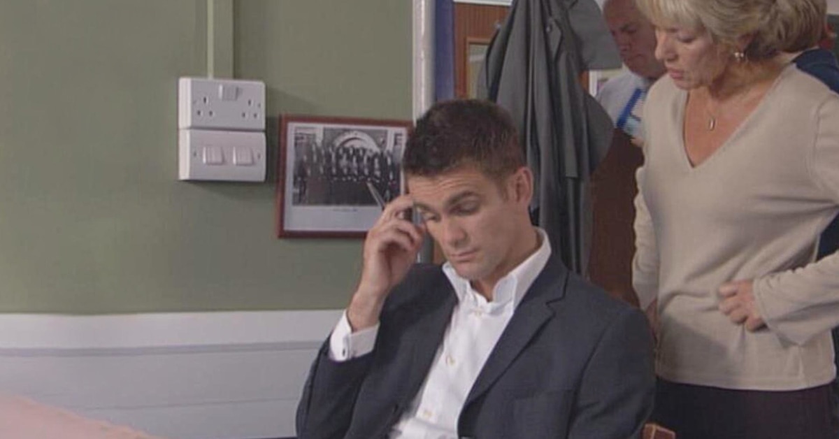 Stream The Bill Series 21 Episode 66 | Watch on U