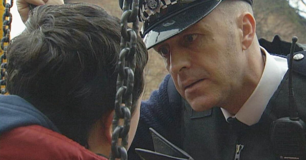 Stream The Bill Series 22 Episode 42 | Watch on U