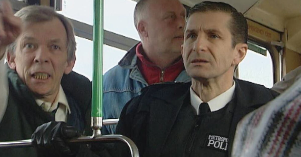 Stream The Bill Series 22 Episode 48 | Watch on U