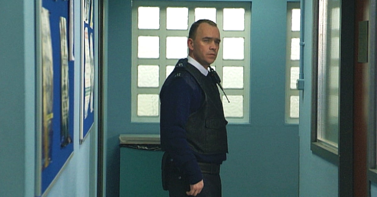 Stream The Bill Series 22 Episode 52 | Watch on U