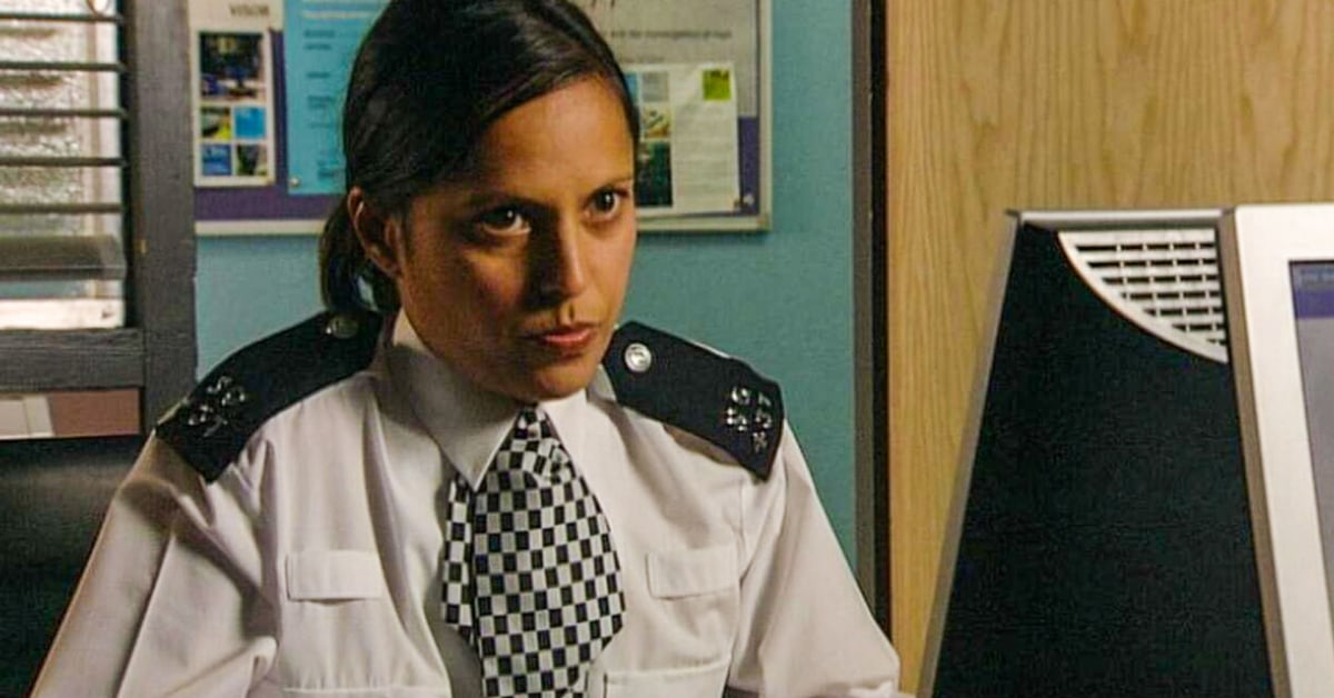 Stream The Bill Series 25 Episode 72 | Watch on U