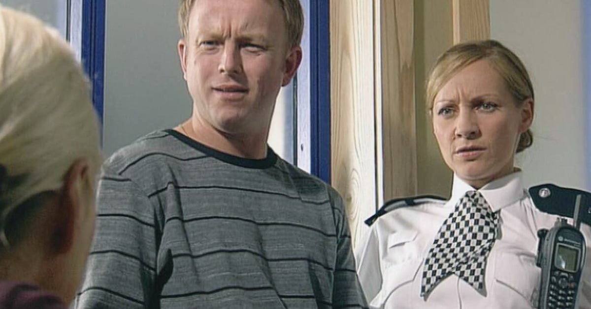 Stream The Bill Series 26 Episode 33 | Watch on U