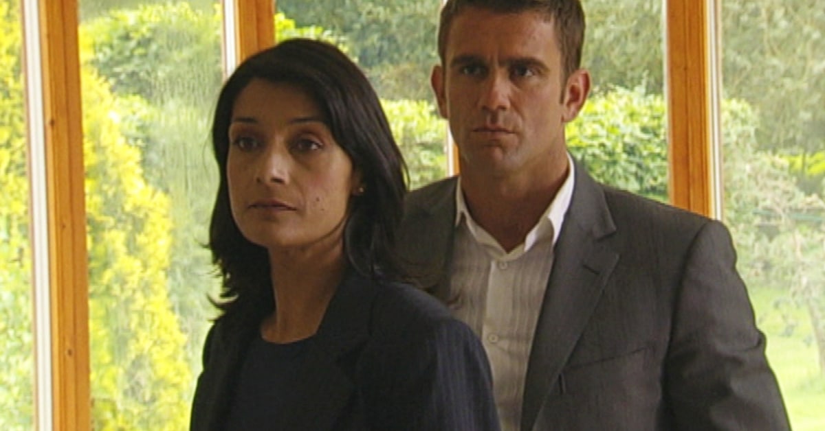 Stream The Bill Series 26 Episode 66 | Watch on U