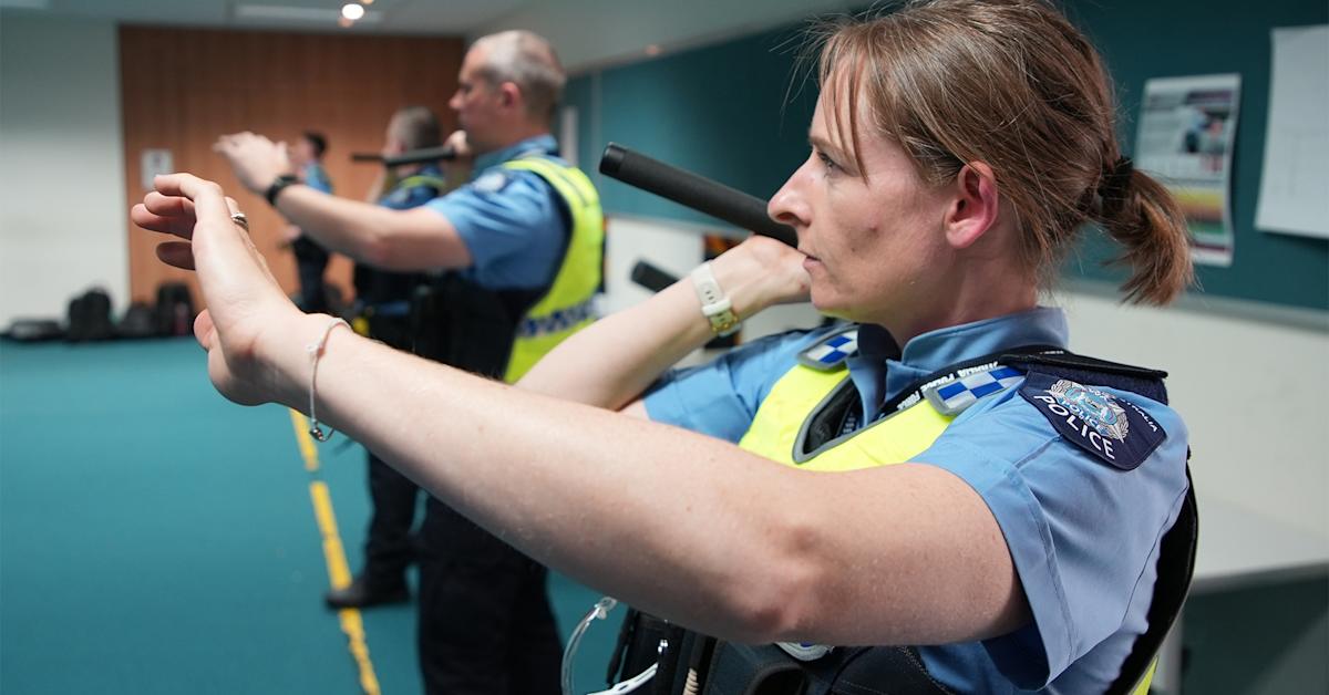 Stream Brit Cops Down Under Series 1 Episode 1 | Watch on U